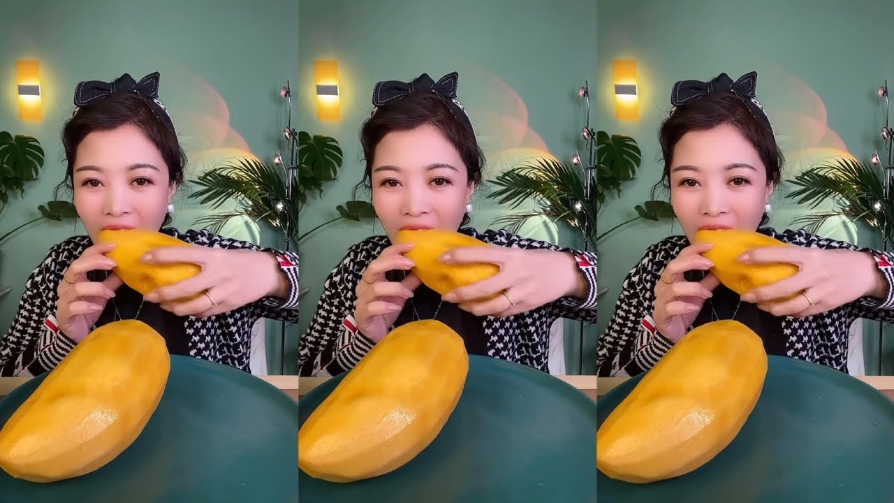 "Mango" Jin Huangmang "loves eating fruits. It's really fun to eat this ...