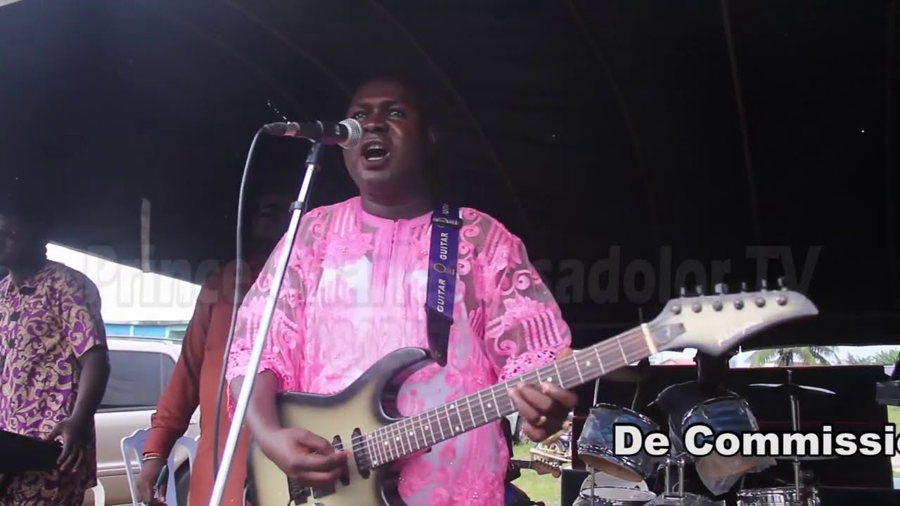 PRINCE CHARLES OSADOLOR LIVE PERFORMANCE @ UGBIGHOKO - YouTube