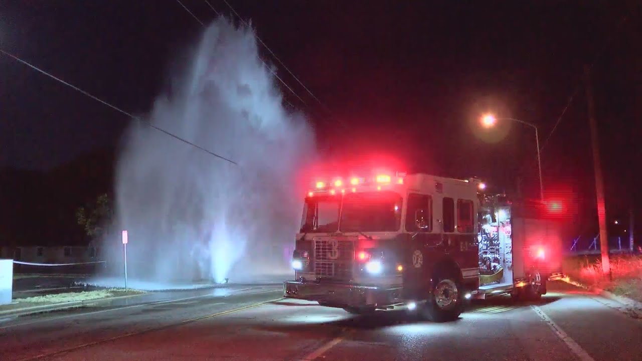Hit-and-run driver slams into fire hydrant, sending water at least 20 ...