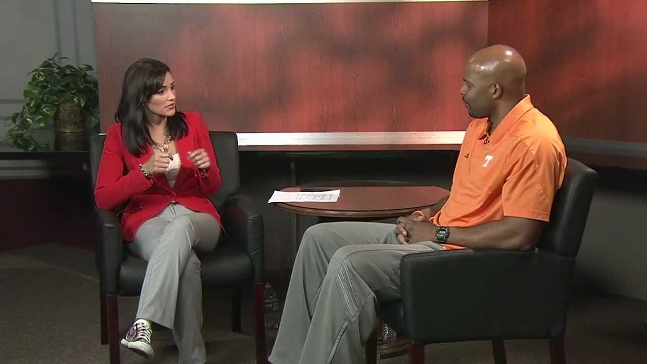 Fallon Smith of WATE-TV Sits Down with Vols Basketball Coach Cuonzo ...