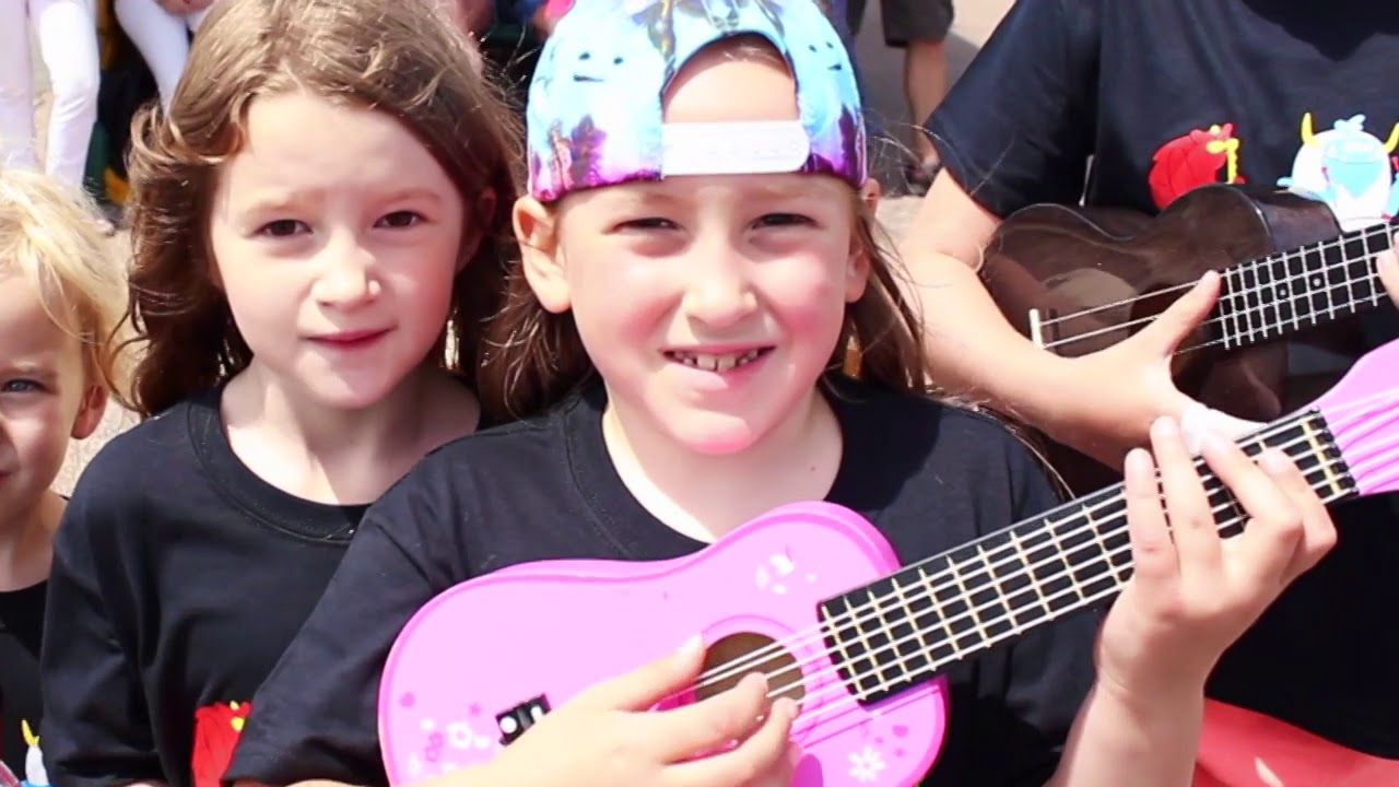 Plastic Pollution Children's Song: "Swim Little Fishy Swim" by Al Start ...