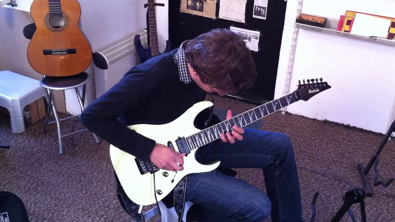 Alexander Boon plays John Petrucci (www.reneschermer.nl) - YouTube