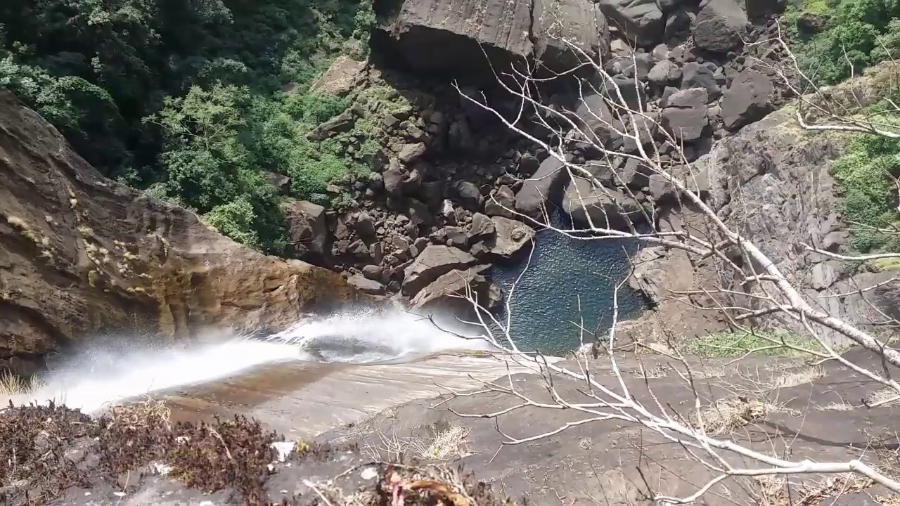 Ren's Waterfall/Kshaid U Ren/ Umniuh Tmar/Pynursla - YouTube