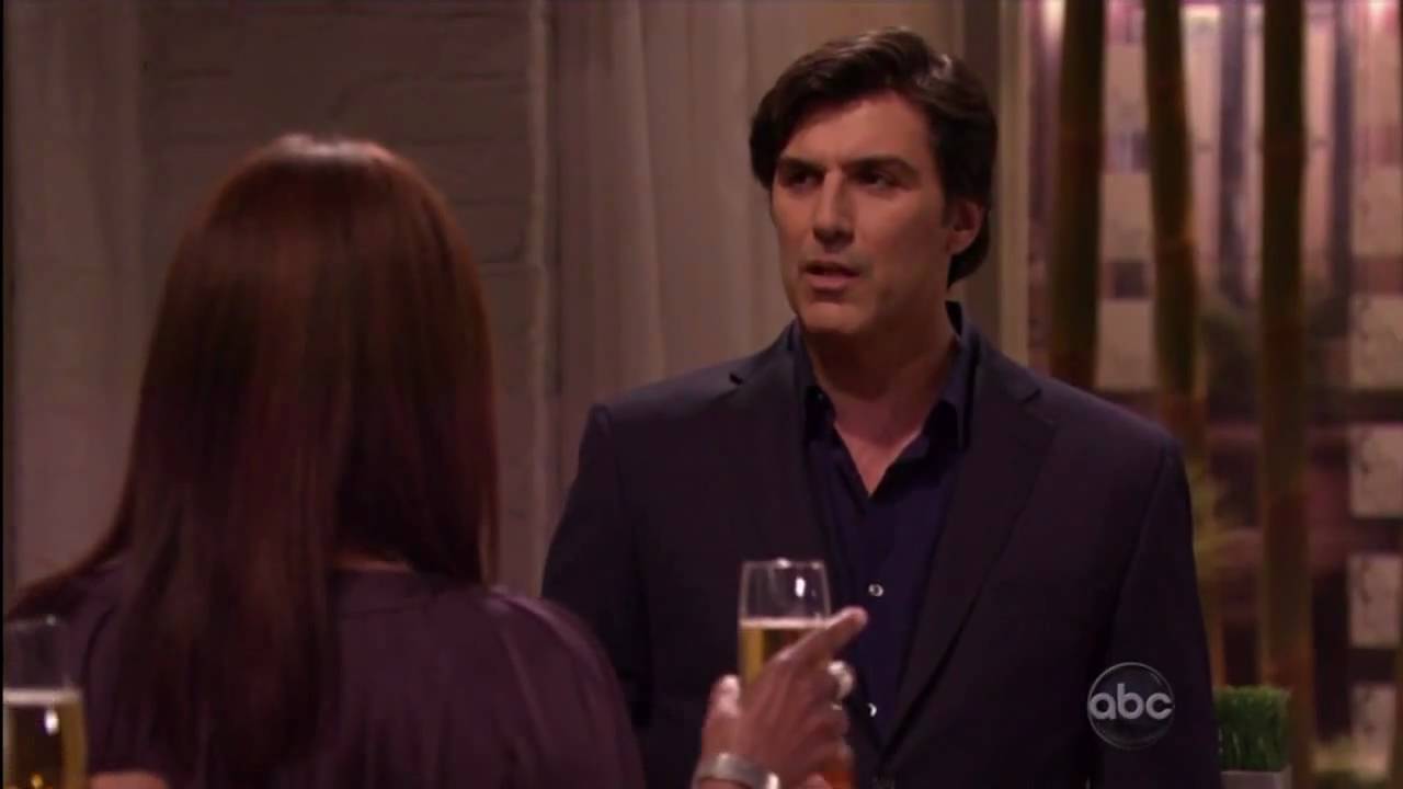 Jake and Amanda 4-21-2010 Scenes - YouTube