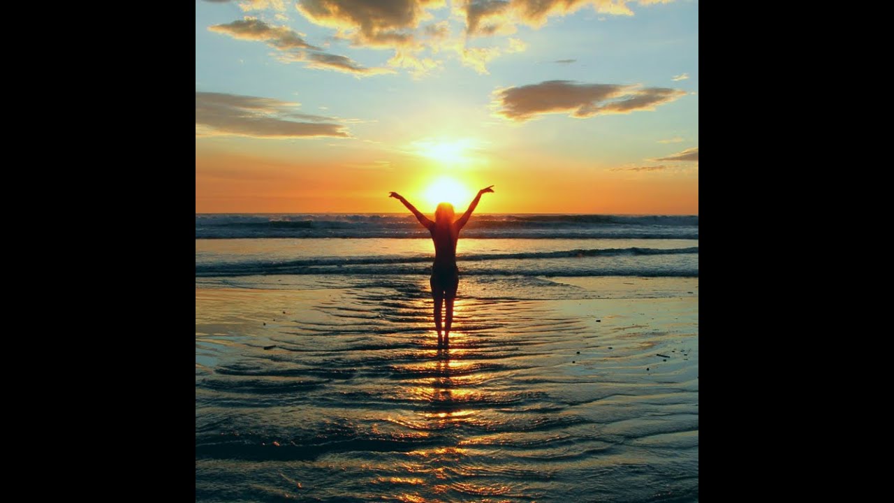 Storytelling Victims of their Beauty - YouTube