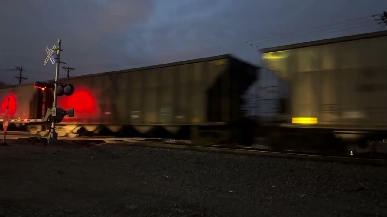 BNSF #8456 Lead’s The C-BTMMIC0-51B Through Crews, CO 12/26/2024. - YouTube