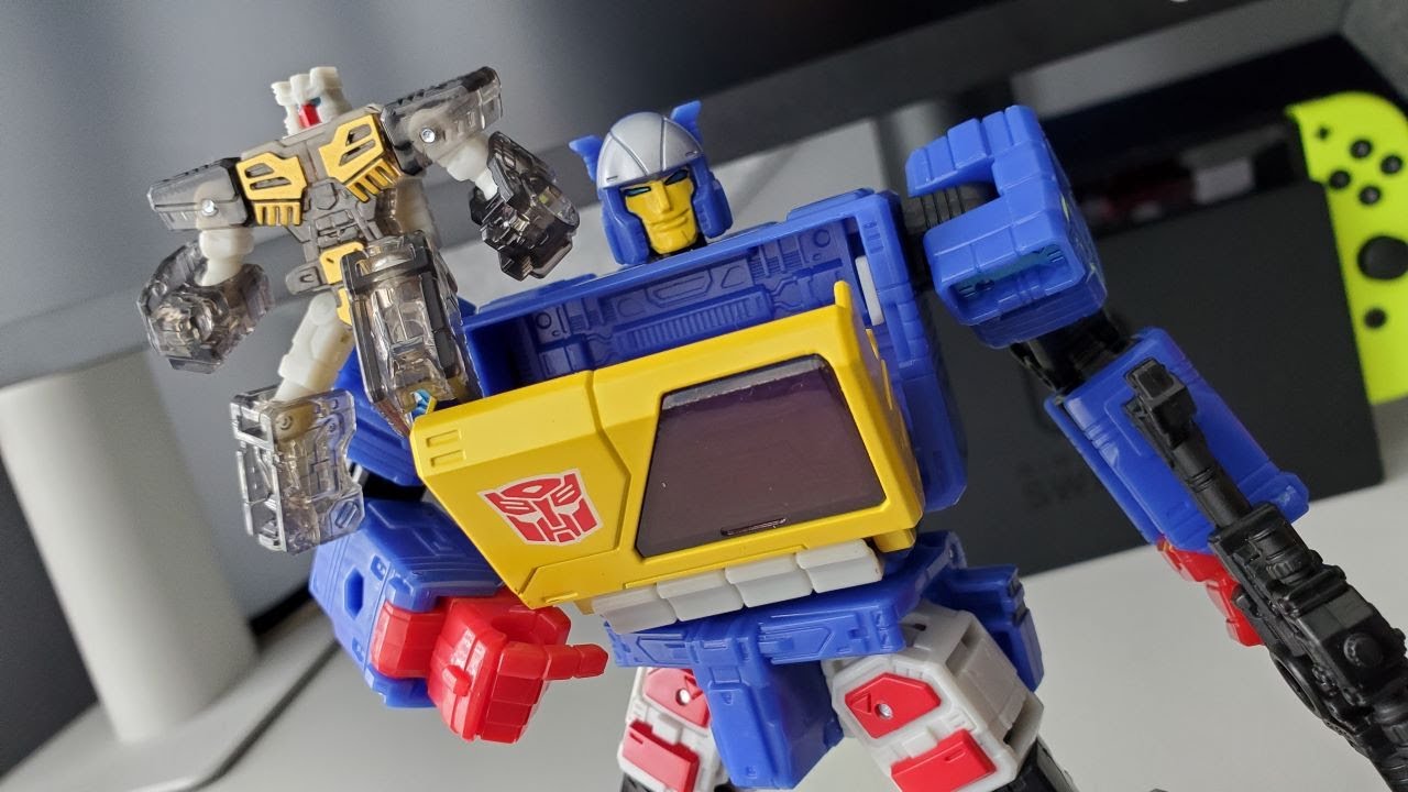 Transformers - Legacy Evolution - Twincast & Rewind - YouTube