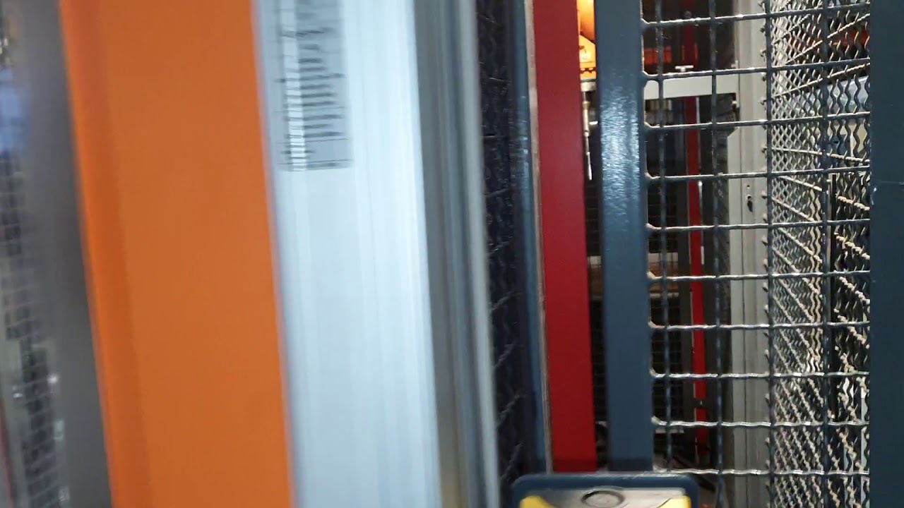 kuka krc2 PTP - YouTube