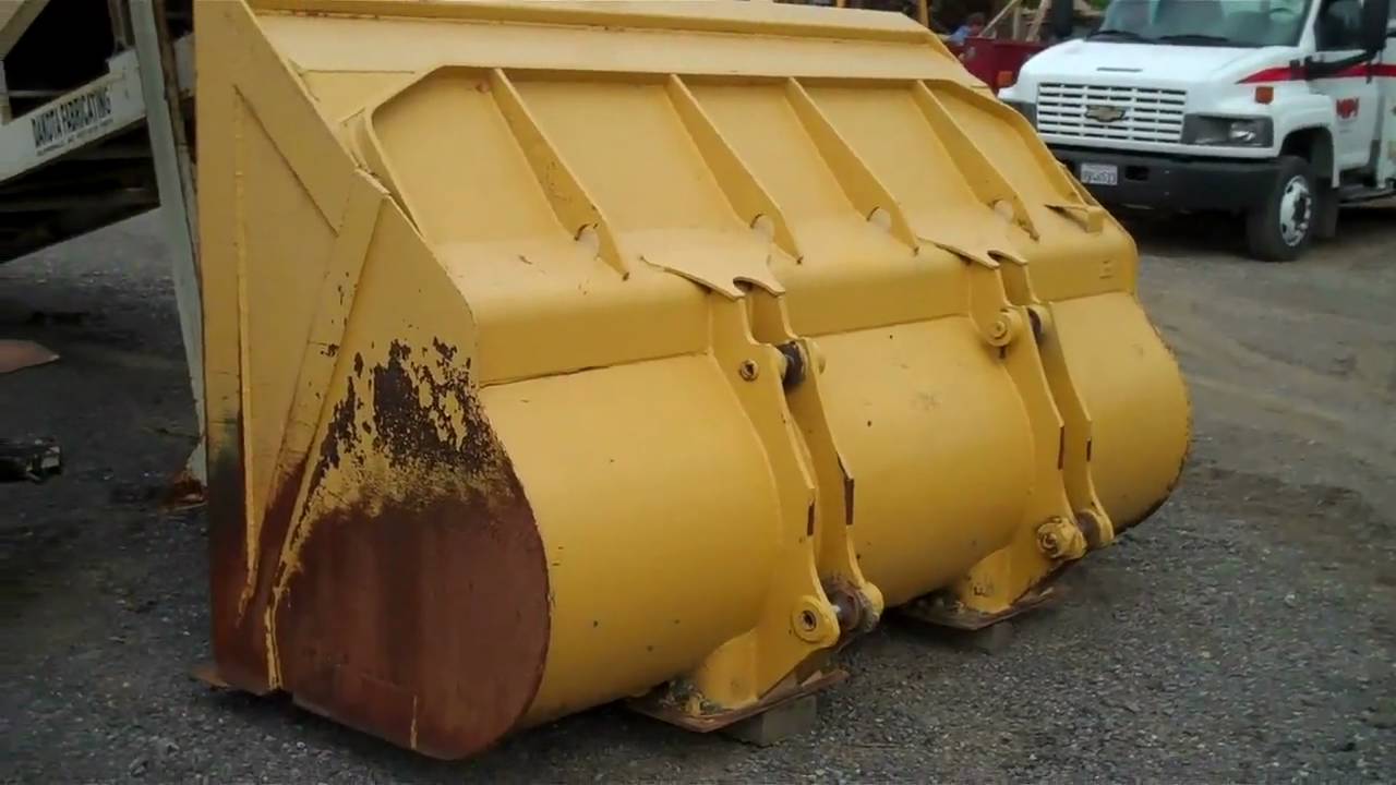 Caterpillar 950 81J General Purpose Bucket W/Bolt-On Cutting Edge - YouTube