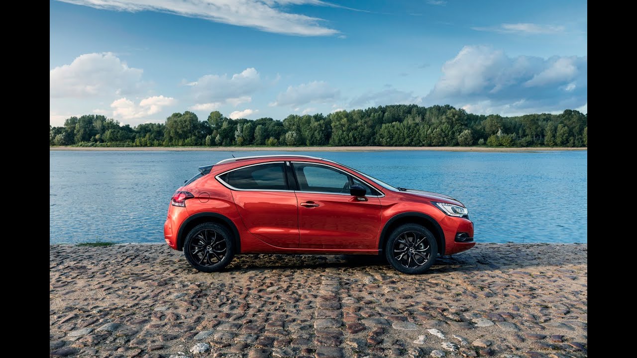 Nowy DS4 Cross Back | www.motomaniacy.tv - YouTube