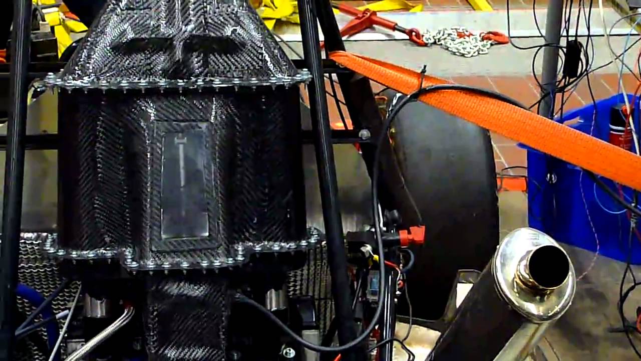 Race engine with variable air intake - YouTube
