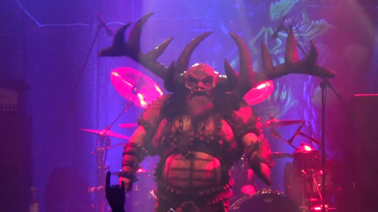 Gwar - Maggots, Live Bremen, Modernes, 06.12.2019 - YouTube