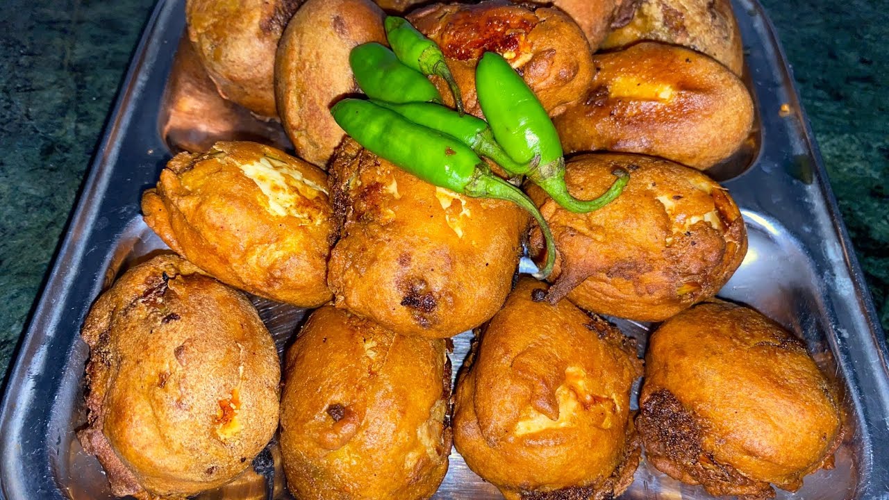 Anda Pakoda recipe ||Unique and popular street food|| Explore with ...