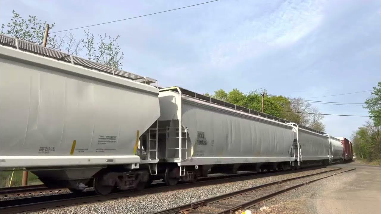 NS 5666 GP38-2 Leads CR MA01 with a Cool Conductor - YouTube