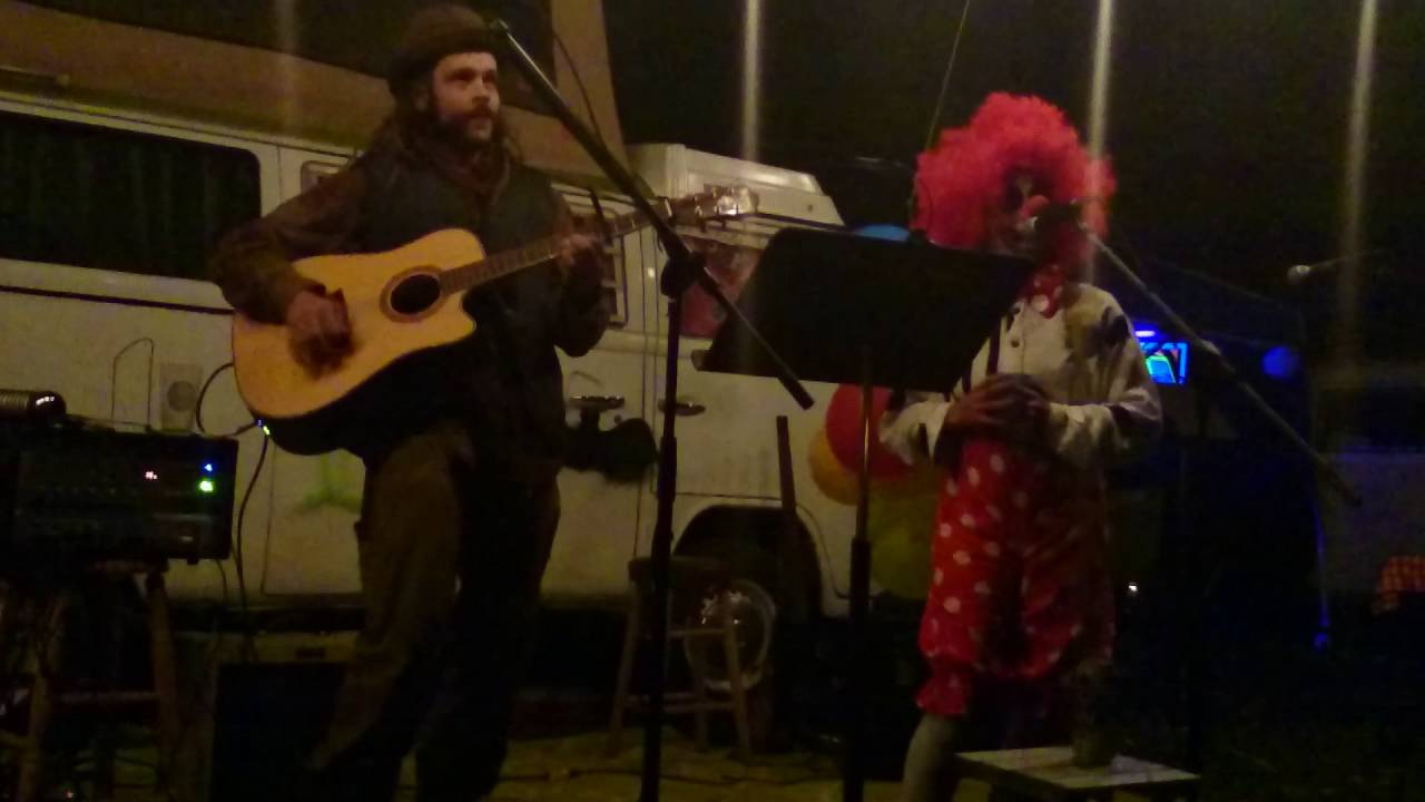 Bus Boo 2016 Pukey the Clown - YouTube