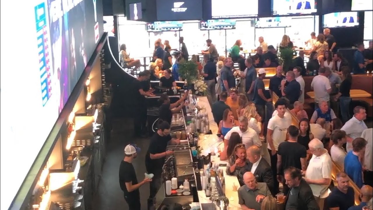 50 foot MONSTER DLED screen @letitfly - YouTube