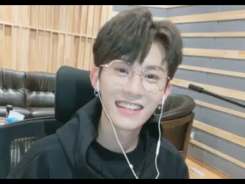 [ENG] 210510 Chen Junyu Weibo Live (ft. Deng Zeming, Zi Yu, Wei Hongyu ...