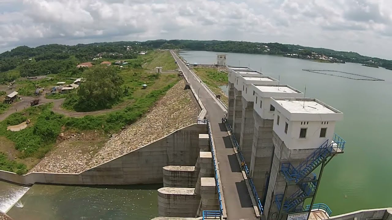 Spillway Bendungan Pandanduri HD - YouTube