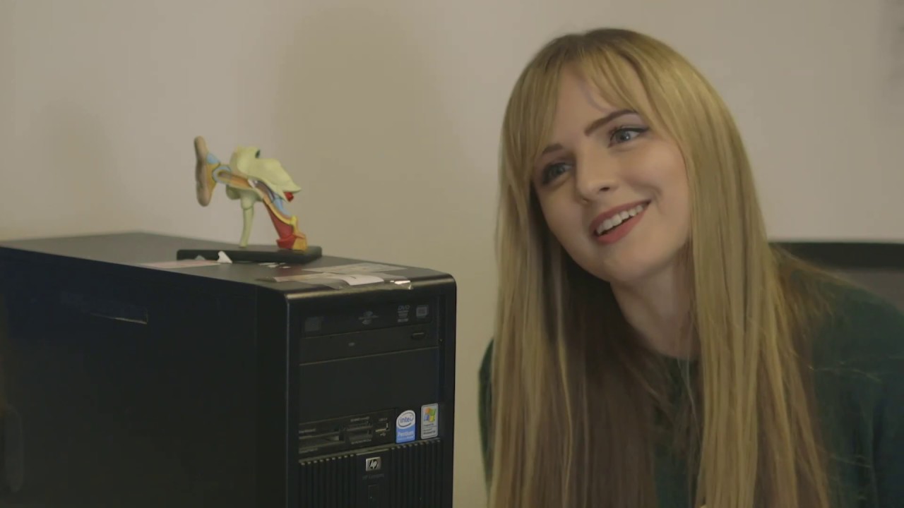 EMMA BROWN ACTING SHOWREEL - YouTube