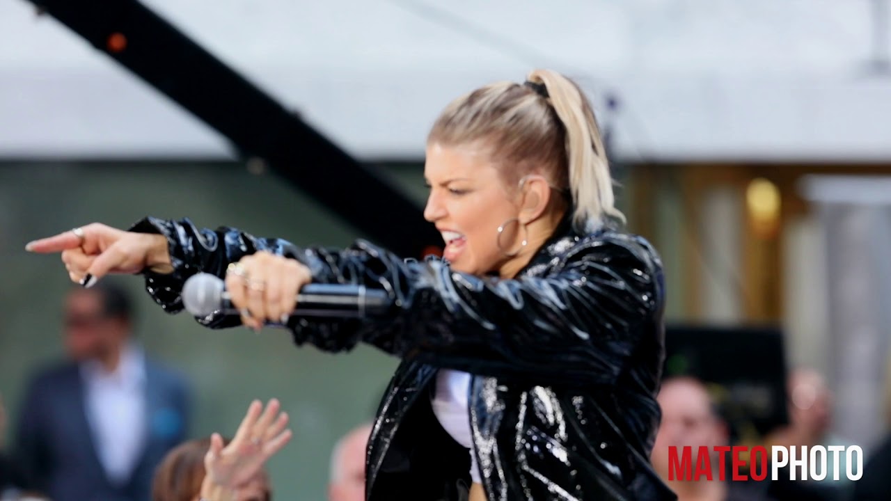 Fergie - fergalicious, Live on the Today Show - YouTube