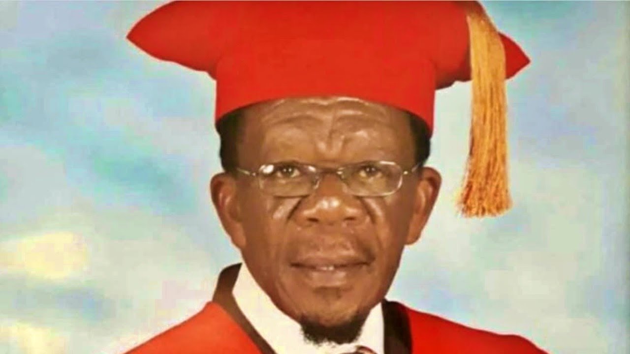 Rev. Dr. Moruti William Tsiu's Funeral - YouTube