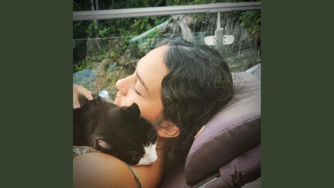 Holde rundt deg - YouTube