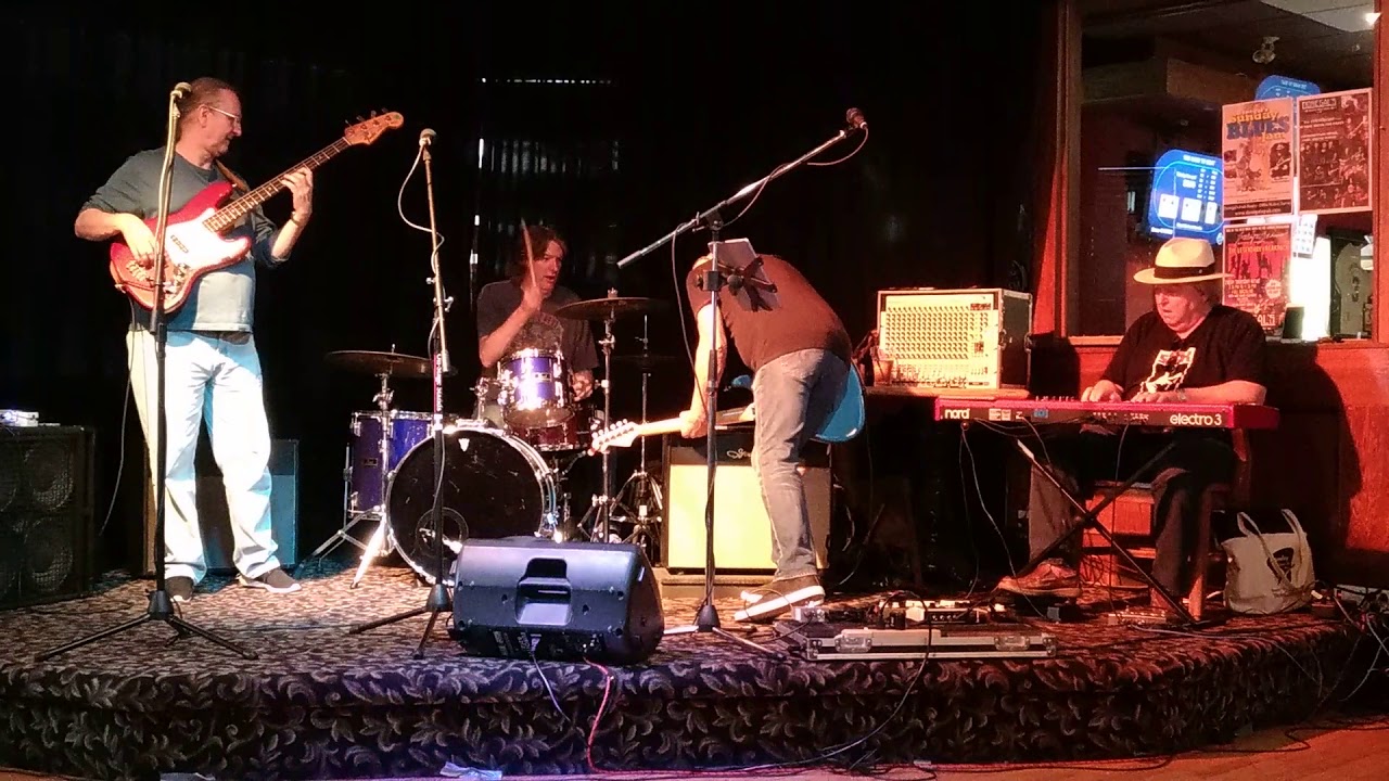 Donnegal's Sunday Blues Jam with Corey Lavigne - YouTube
