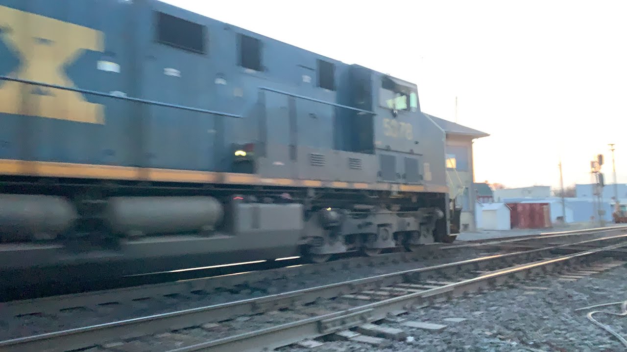CSX I168-23 with 4 Engines - YouTube