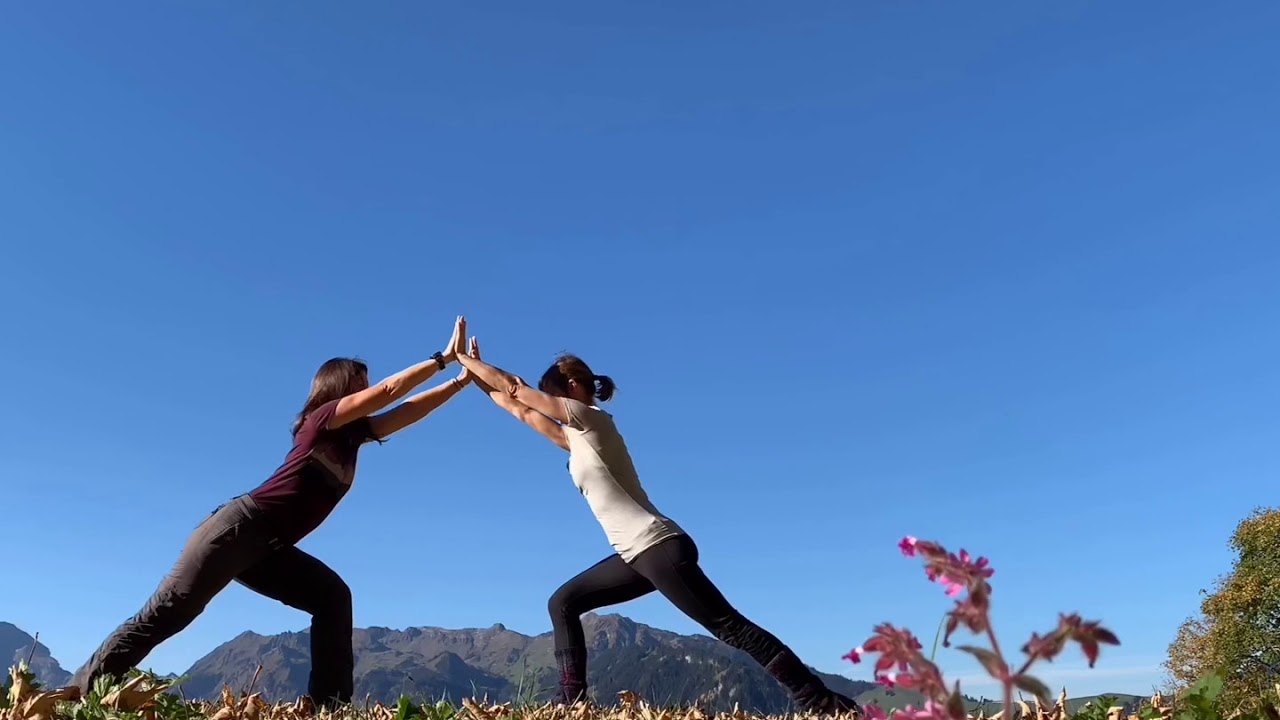 Wander-Yoga Weekend mit Shyoga und Marina - YouTube