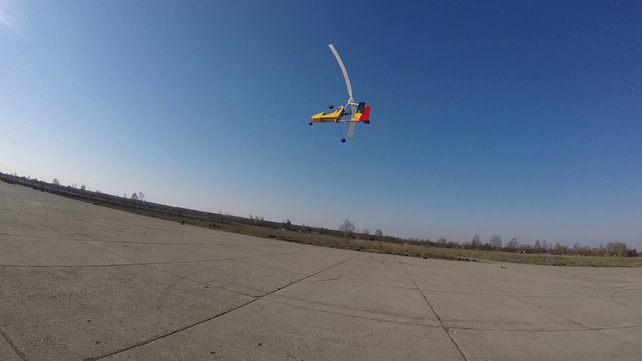 Test flight of the new RC autogyro - YouTube