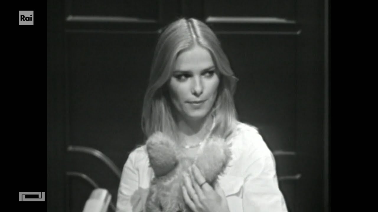 Ilona Staller - Da "ciccini" a Cicciolina - Mi casa es tu casa - 30/12 ...