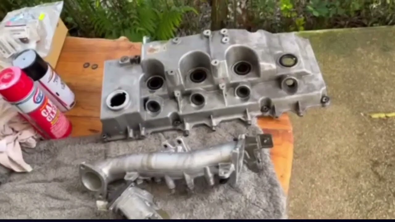 MITSUBISHI STRADA TRITON 4M41 ENGINE EGR CLEANING/ OIL SEAL REPLACEMENT ...