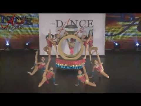 Club Dance Studio - Glamorous Life - YouTube