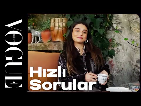 Ayça Ayşin Turan ile Hızlı Sorular | Vogue Türkiye