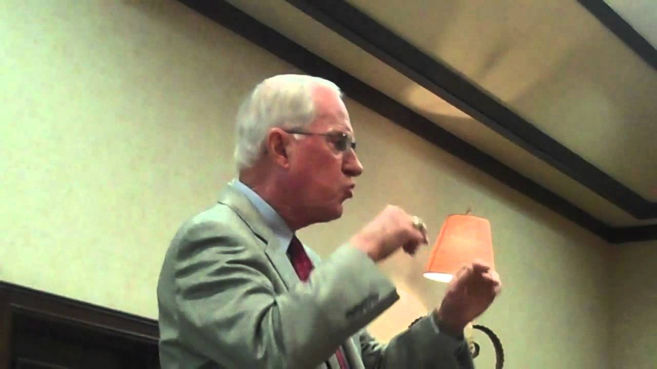 Clyde Hart at the Track & Field Coaches Clinic of Texas - YouTube