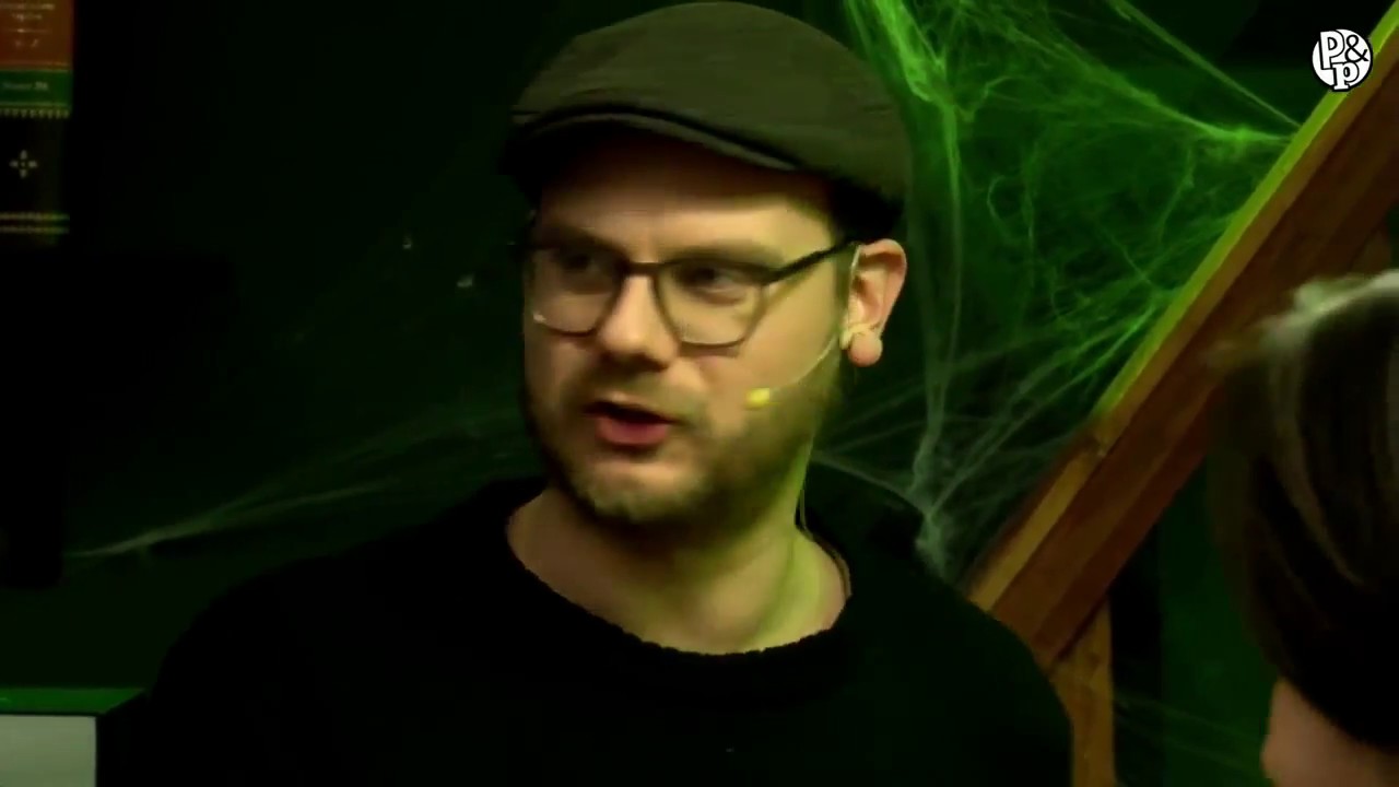 Etienne Gardé - King of Pen and Paper? | Rocket Beans TV - YouTube