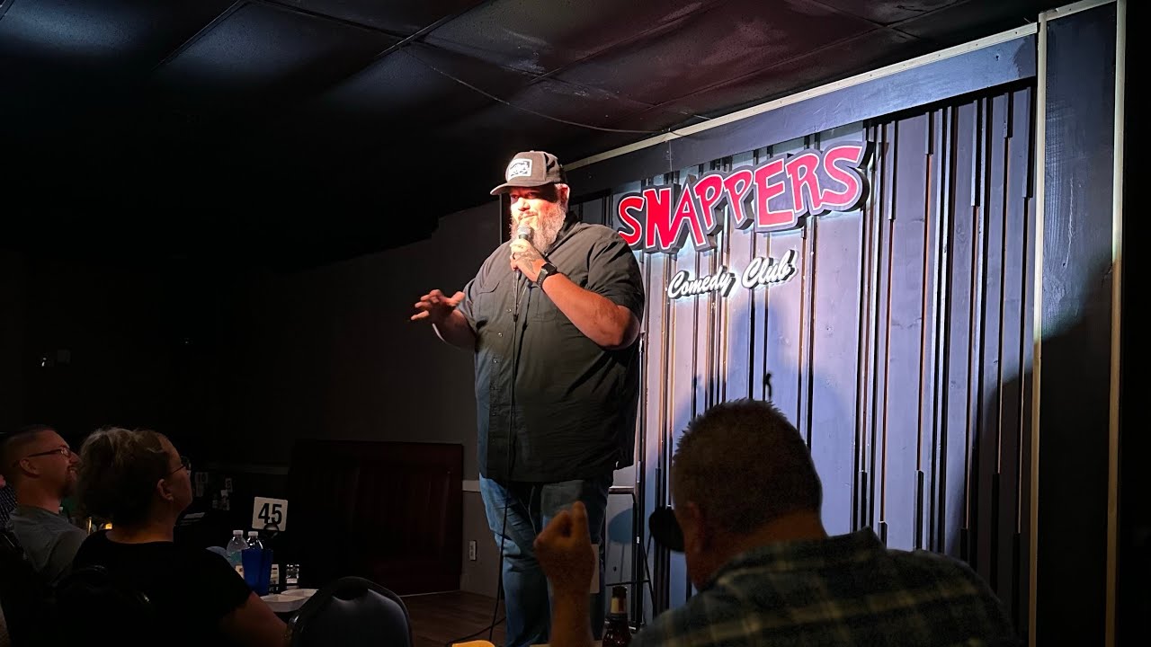 Jimmy Akers at Snappers Comedy Club - Somebody Lied - YouTube