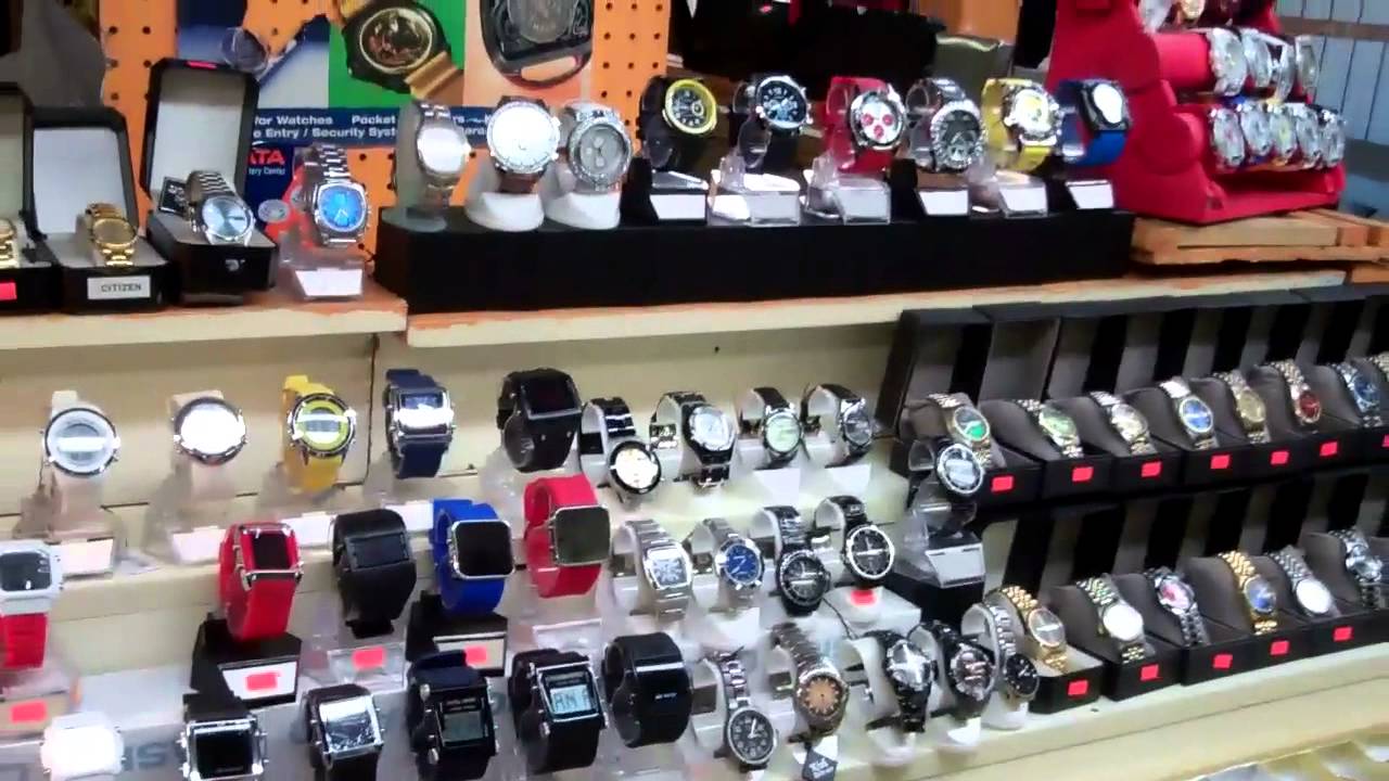 Flea World in Sanford - YouTube