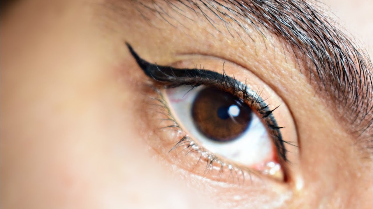 Easy winged Eyeliner and eyebrow tutorial for beginners| beauty blends ...