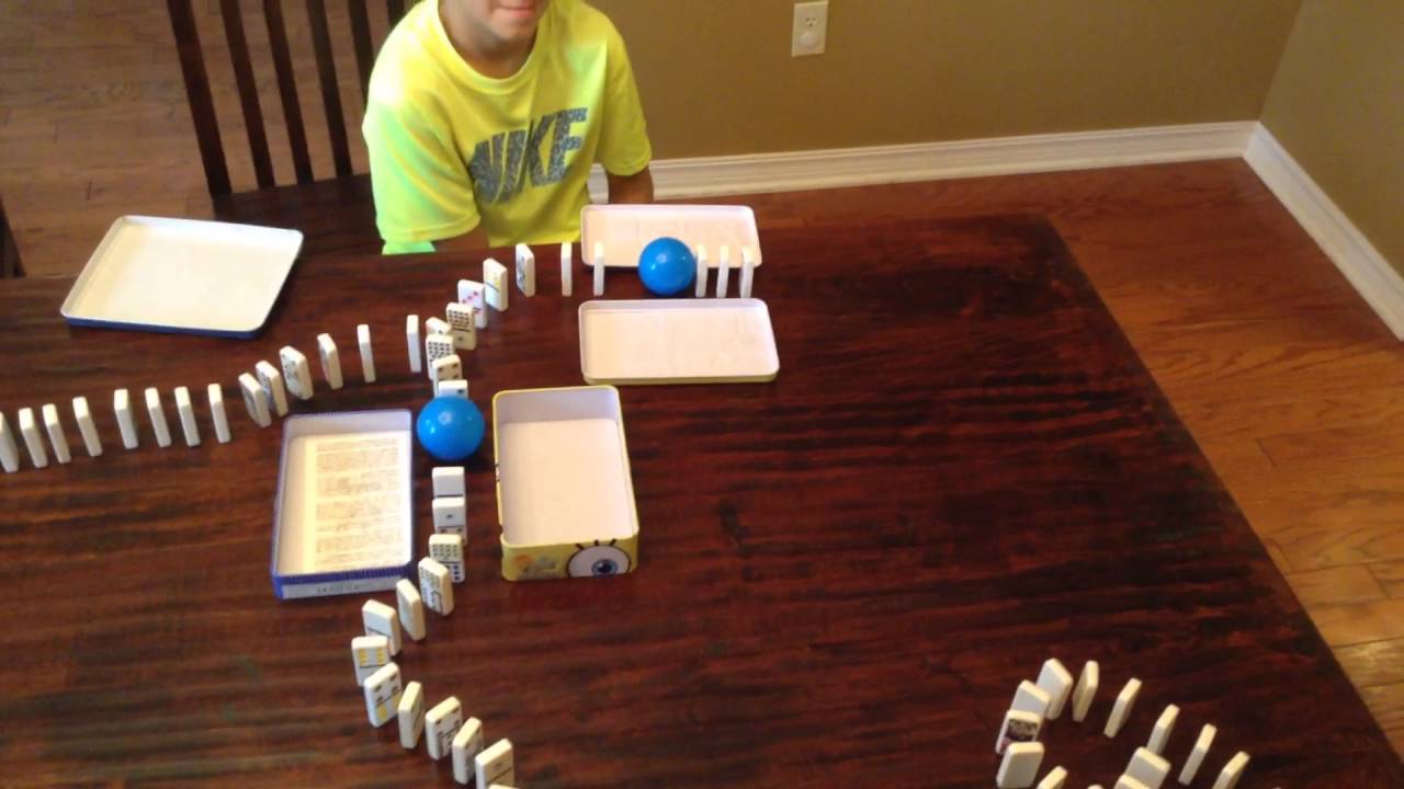 Epic domino track - YouTube
