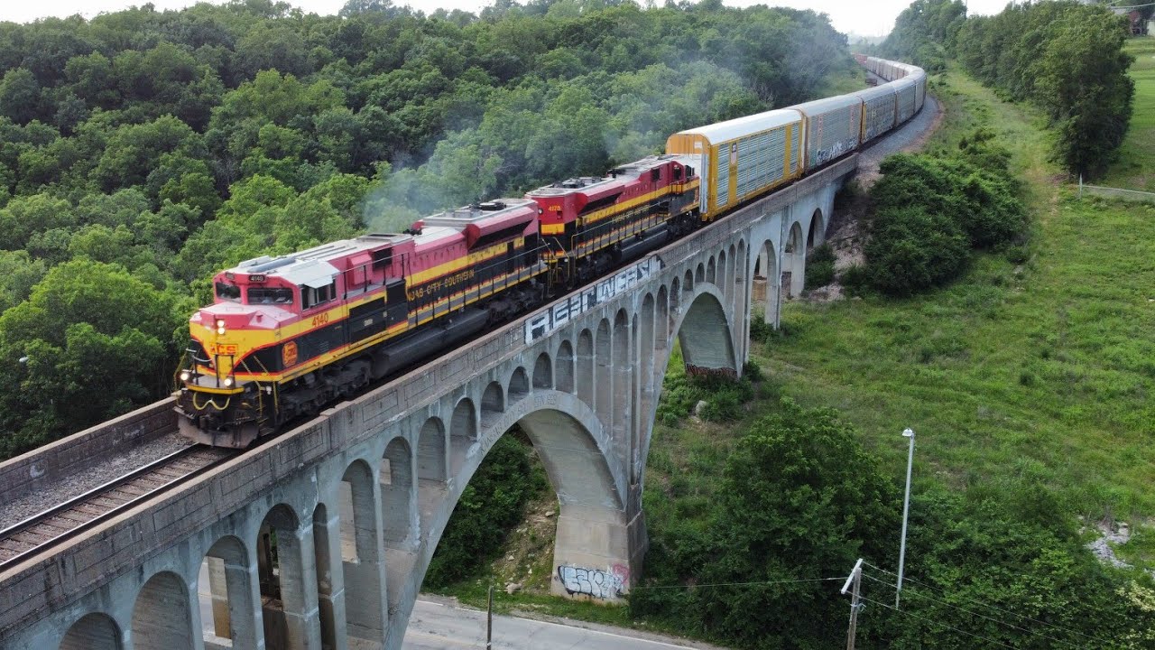 BLAZING🔥🔥MADNESS! Train action featuring meets, CPKC 180, H2 Mac, loud ...