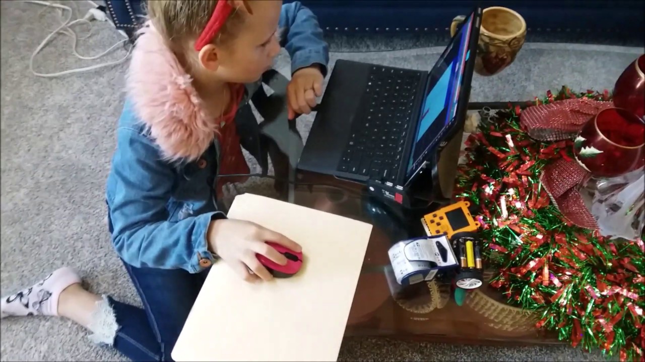 Christmas MakeCode Arcade programming, with Meow:bit shown - YouTube