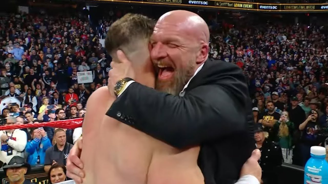 WWE Crowd BOO Triple H for making john cena tap out in his last match ...