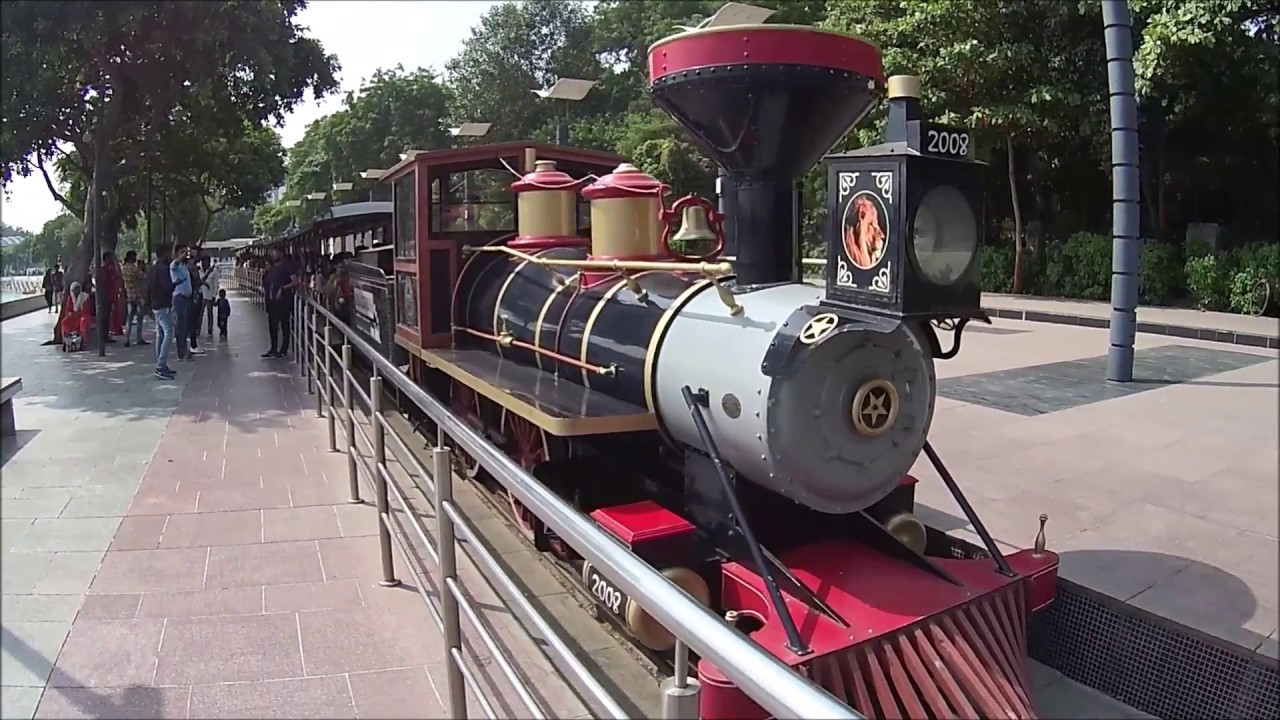 Kankaria Lake Ahmadabad | Toy train | Gujarat - YouTube