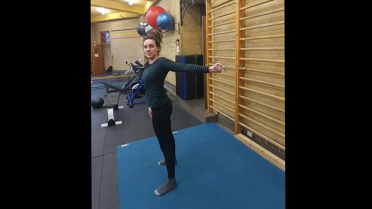 Flex shoulders 1 - YouTube