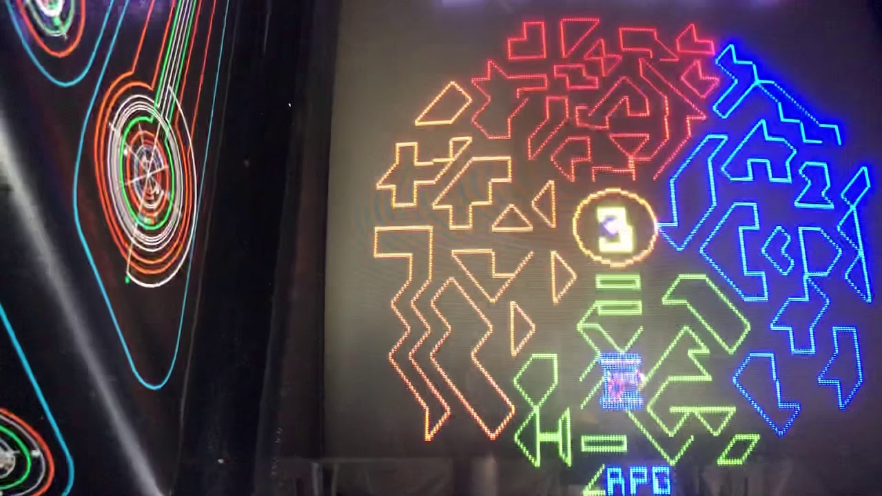 TRON Vintage Arcade Game - YouTube