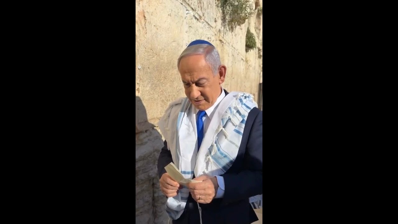 Rabbi Simon Jacobson at Meaningful Life Center is live! - YouTube
