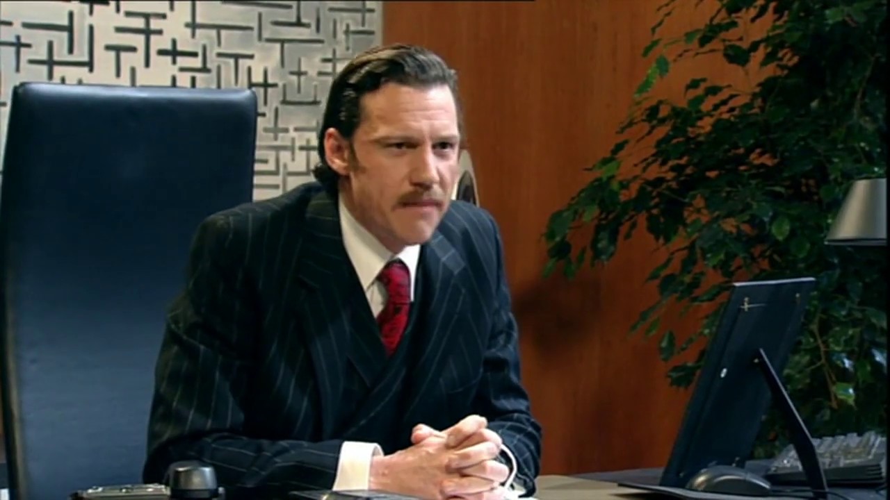 It Crowd - Team team team - YouTube