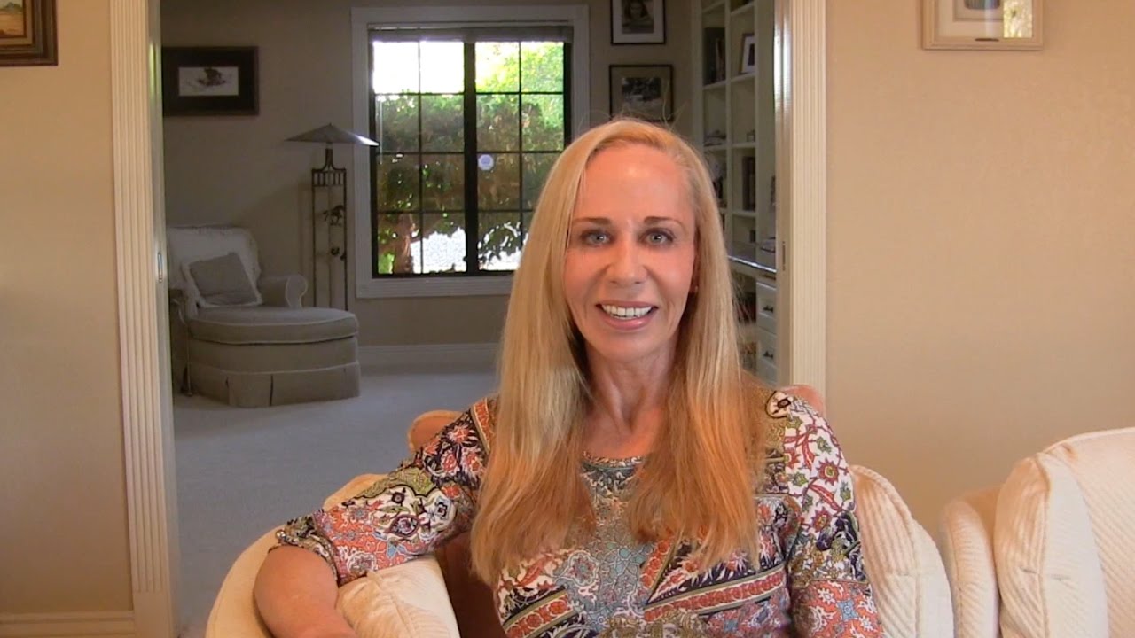 Online Dating: The ‘Blind Purchase’ Effect — Susan Winter - YouTube