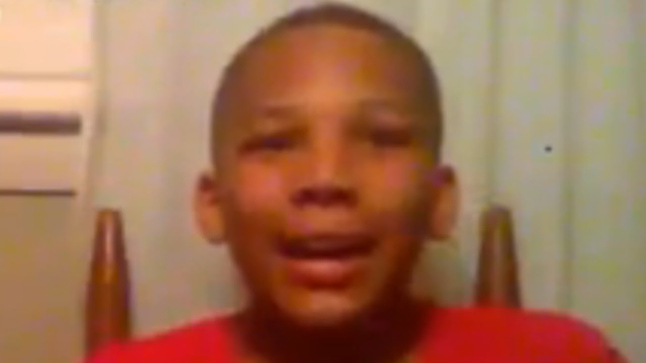 ALIEN KID WITH BIG FOREHEAD TRIES TO EXPOSE ME! - YouTube